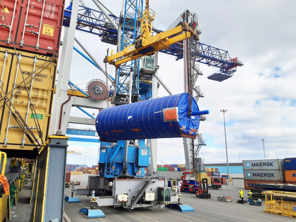 Time critical break bulk shipment - Hacklin Logistics