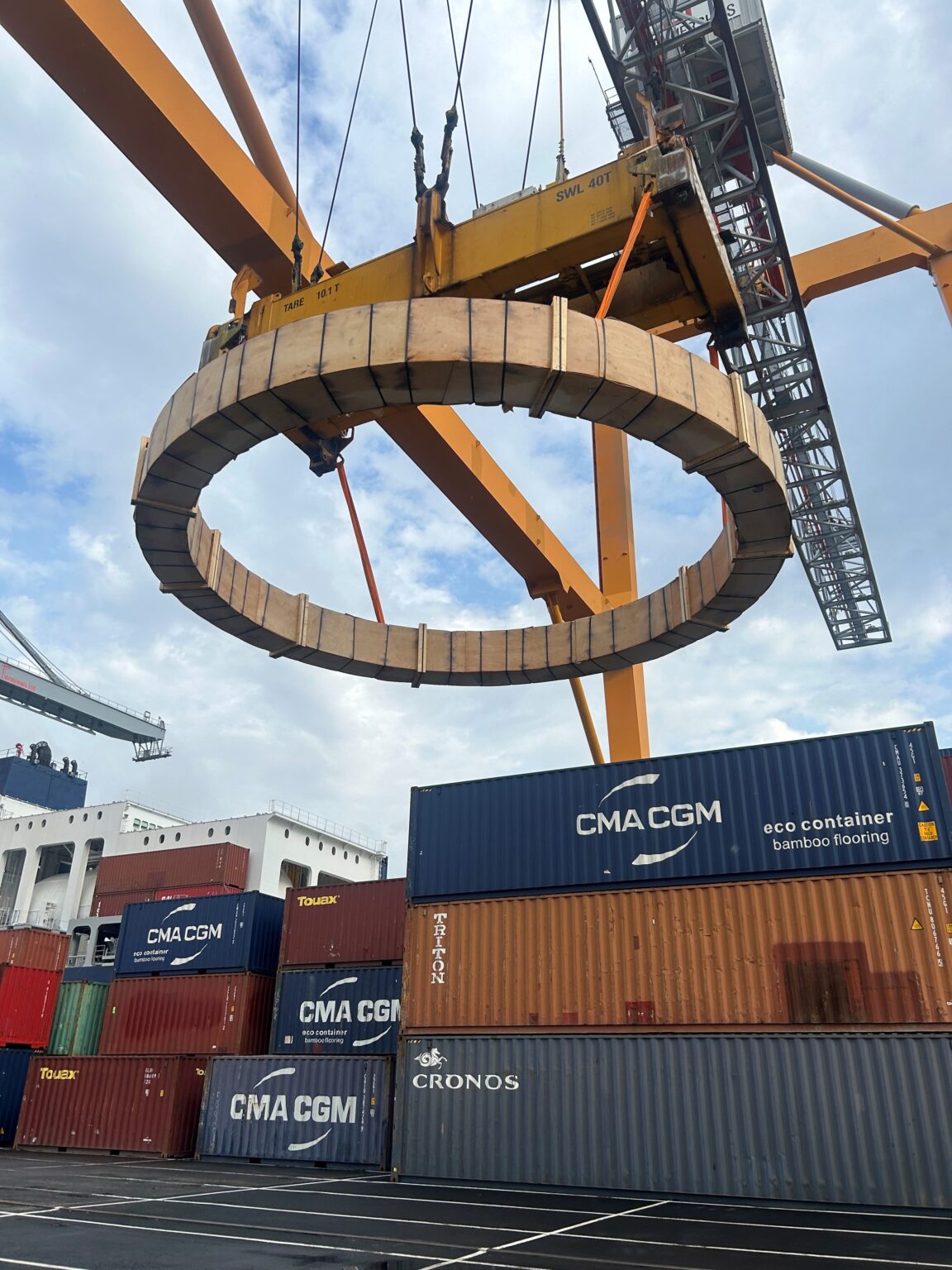 7-Meter ring to Asia - Hacklin Logistics