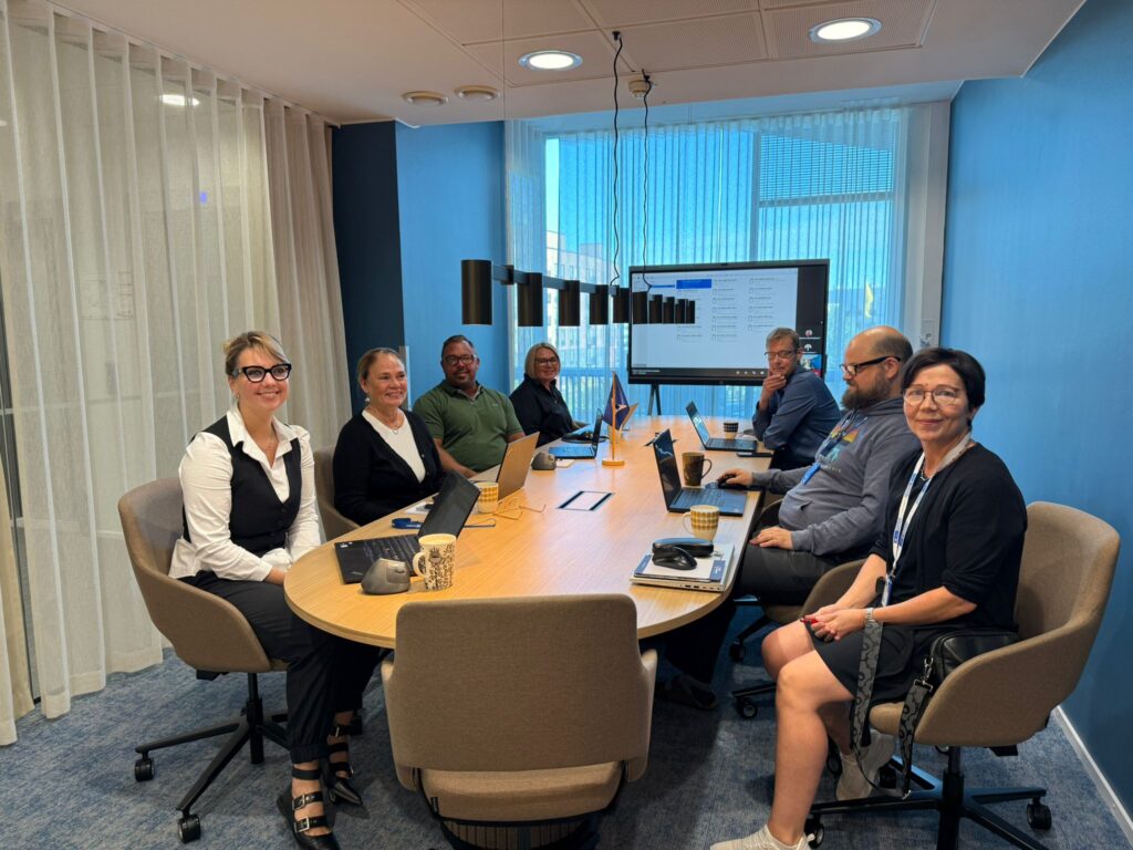 Teamwork That Builds Expertise - Hacklin Logistics